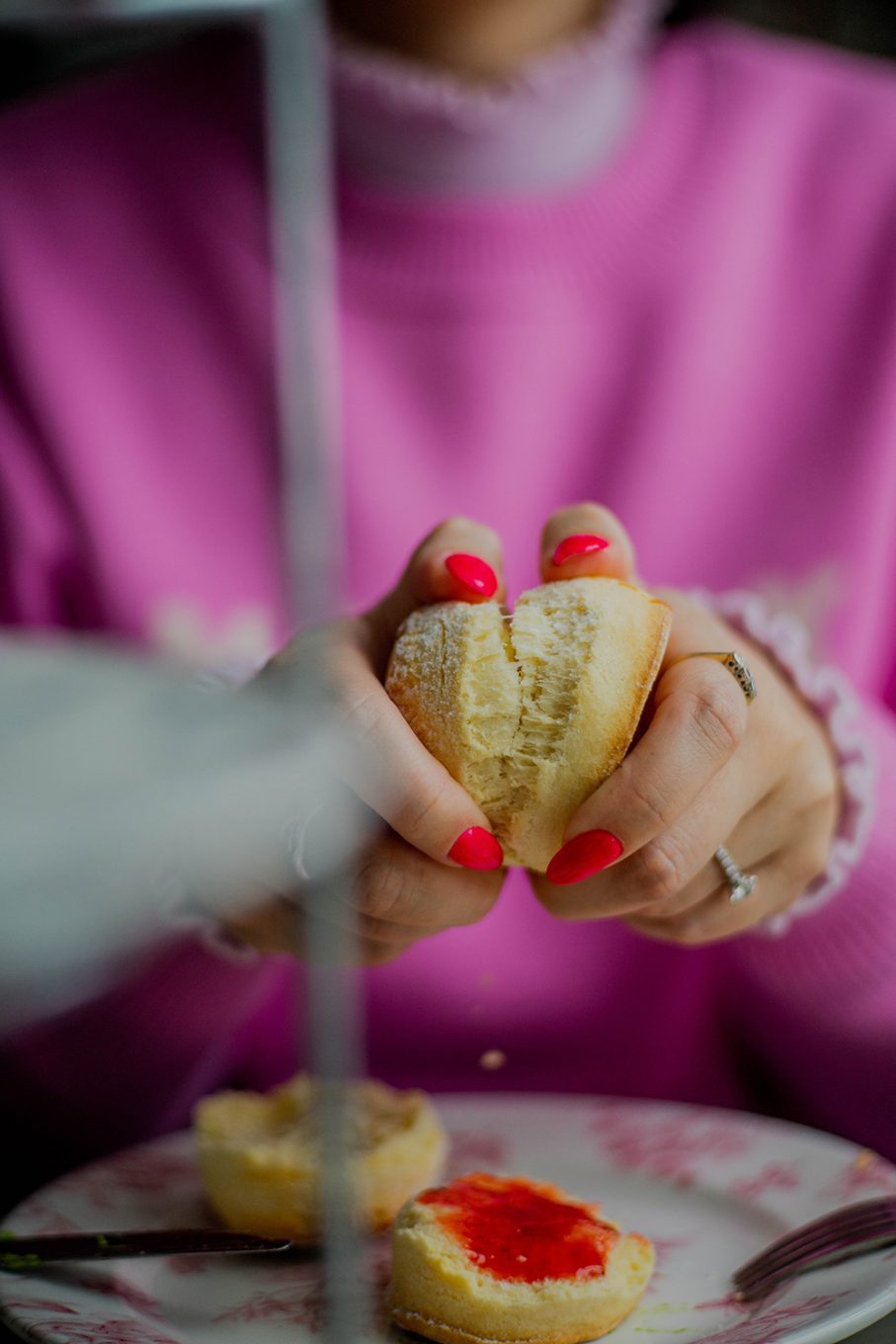 The Dos And Don’ts For Proper Afternoon Tea Etiquette From A Brit ...